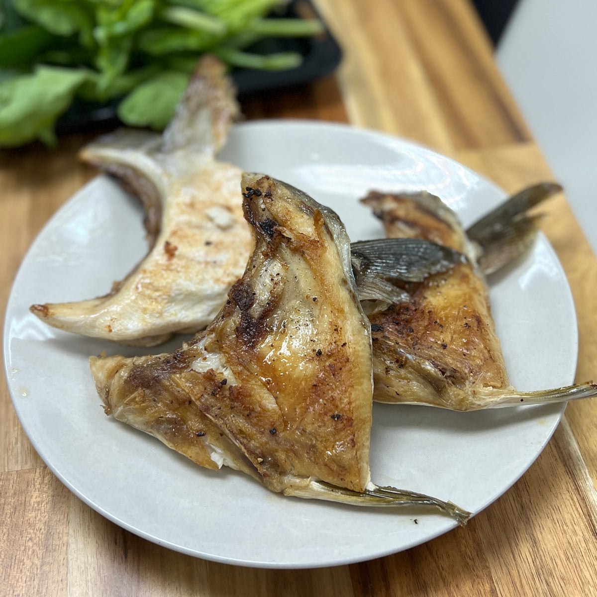 Hamachi Kama (Yellowtail Collar) 鰤鱼下巴 1.25kg/pkt – Lykkefish